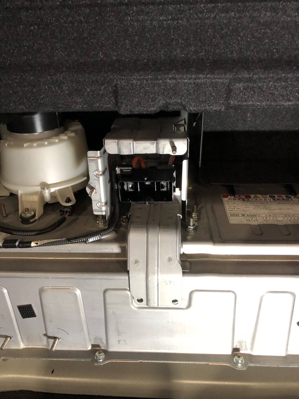 AvV50 カムリHV HVバッテリー交換